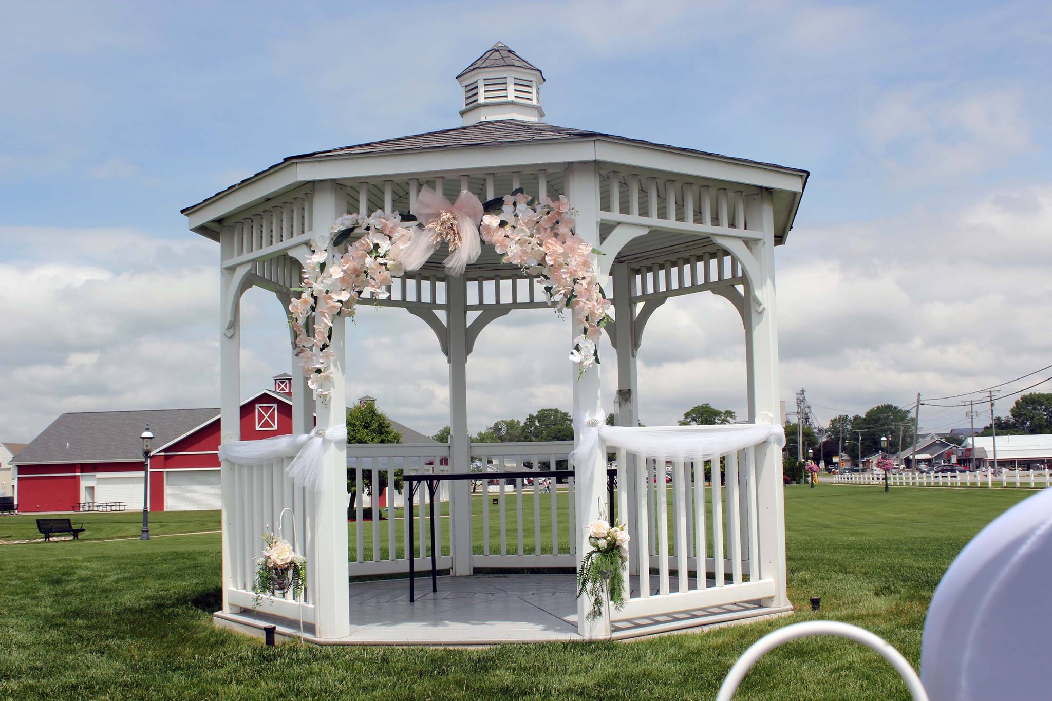 Farmstead Inn Expo Barn & Event Pavilion – Married In Michiana